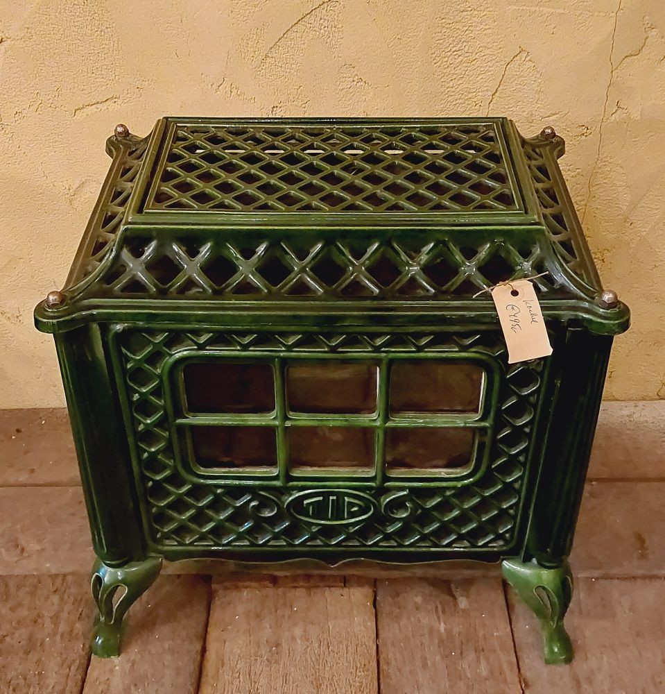 mooie oude kachels en kachel accessoires | Vieille France