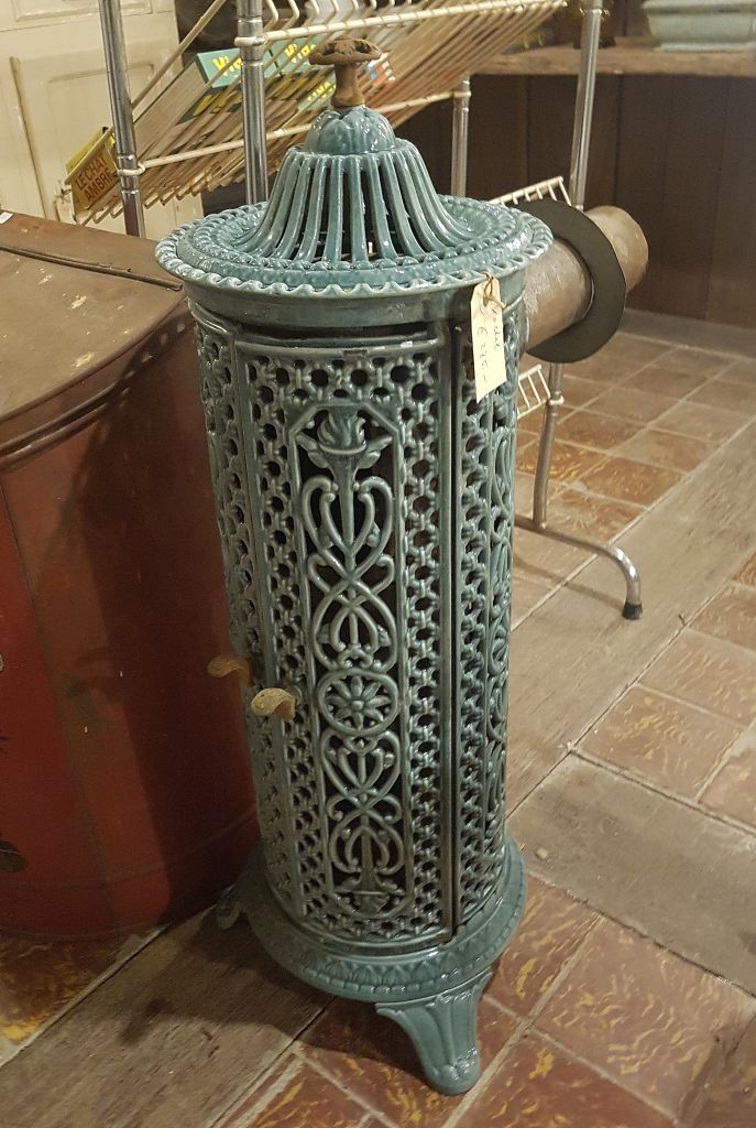 mooie oude kachels en kachel accessoires | Vieille France